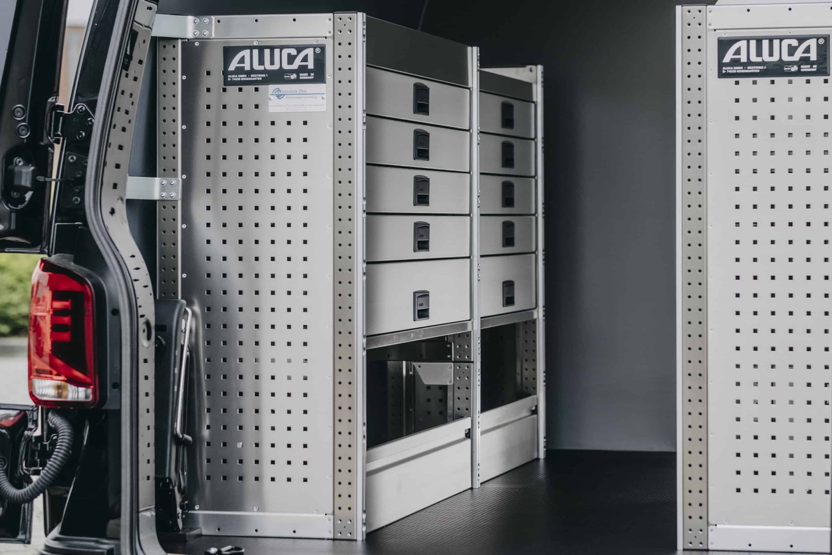 Aluca bedrijfswageninrichting - Standaard en systemen op maat